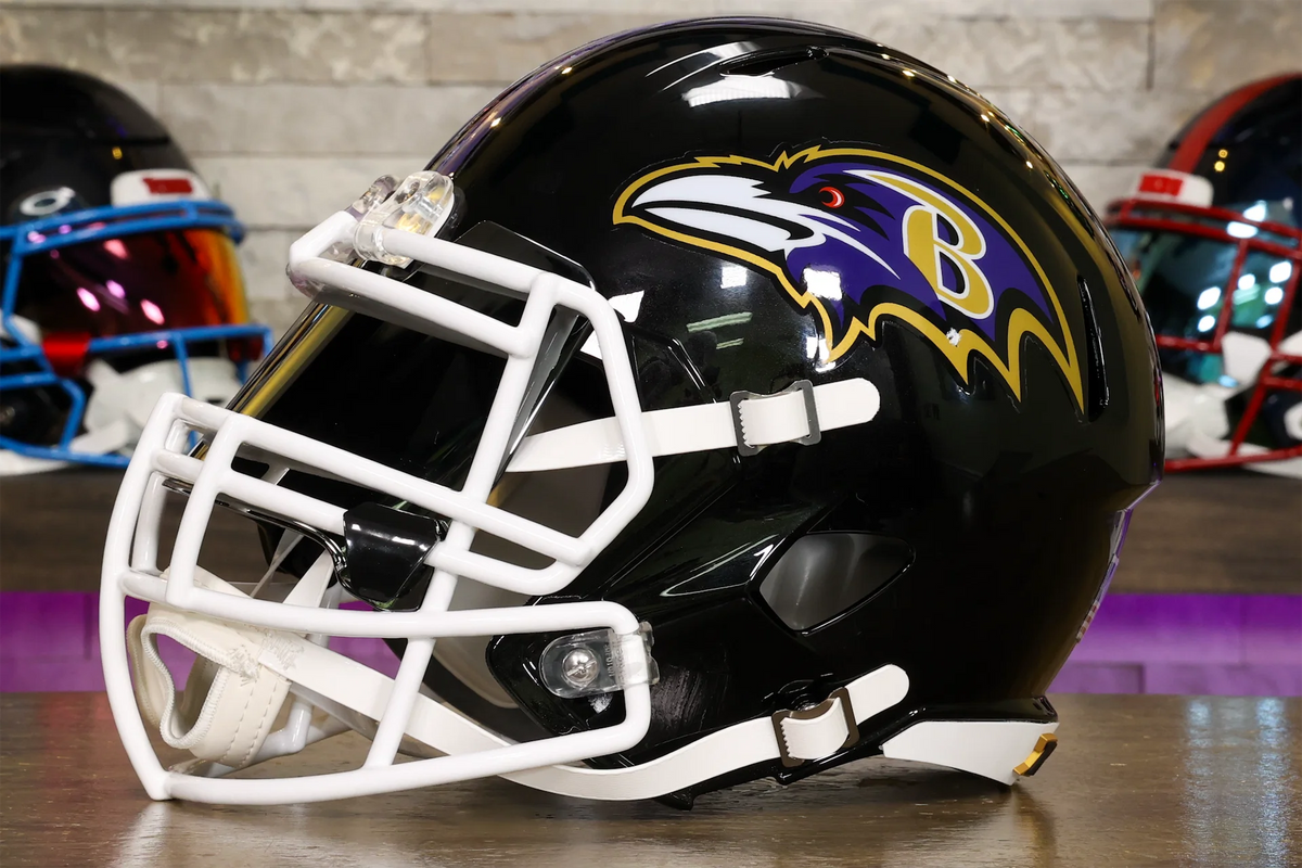 Baltimore Ravens Riddell Speed Display Helmet - GG Edition – Green ...