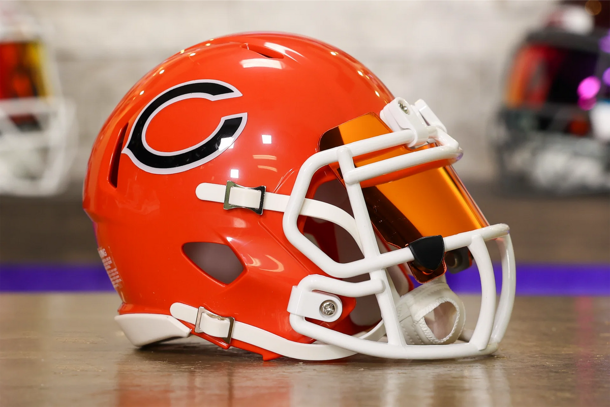 Chicago Bears Riddell Speed Mini Helmet - GG Edition – Green Gridiron, Inc.