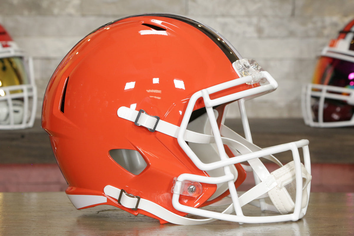 Cleveland Browns Riddell Speed Display Helmet – Green Gridiron, Inc.