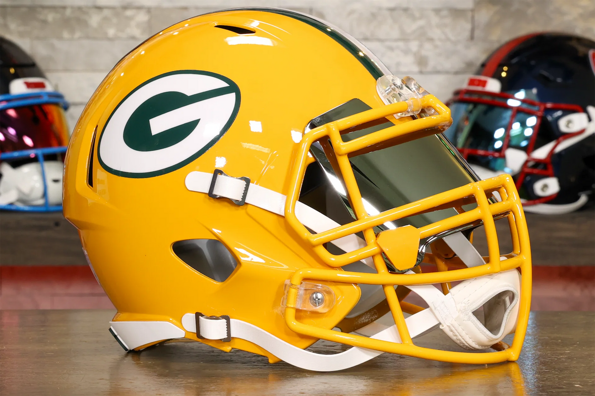 Green Bay Packers Riddell Speed Display Helmet - GG Edition – Green ...