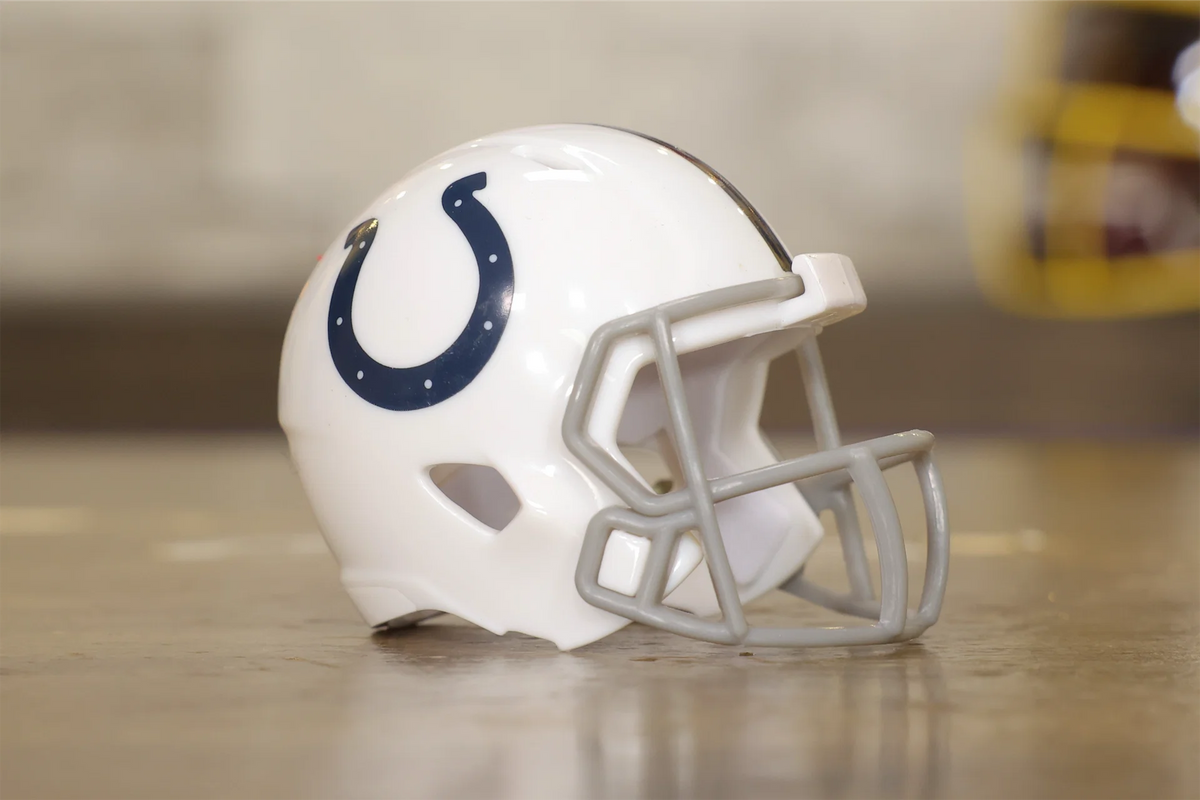 Indianapolis Colts Riddell Speed Pocket Pro – Green Gridiron, Inc.