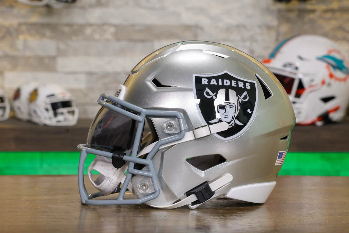Las Vegas Raiders Riddell SpeedFlex Mid-Size Helmet – Green Gridiron, Inc.