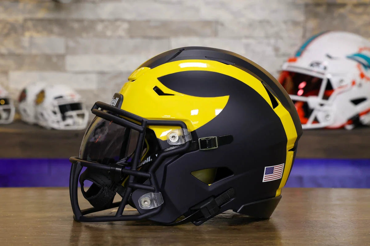 Michigan Wolverines Riddell SpeedFlex Mid-Size Helmet – Green Gridiron ...
