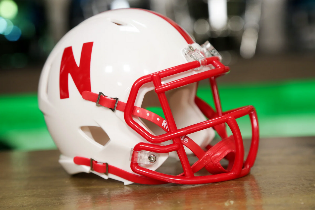 Nebraska Cornhuskers Riddell Speed Mini Helmet – Green Gridiron, Inc.