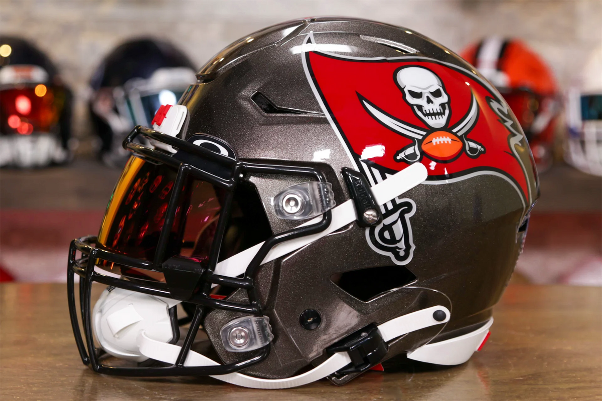 Tampa Bay Buccaneers Riddell SpeedFlex Helmet - GG Edition 00376 ...