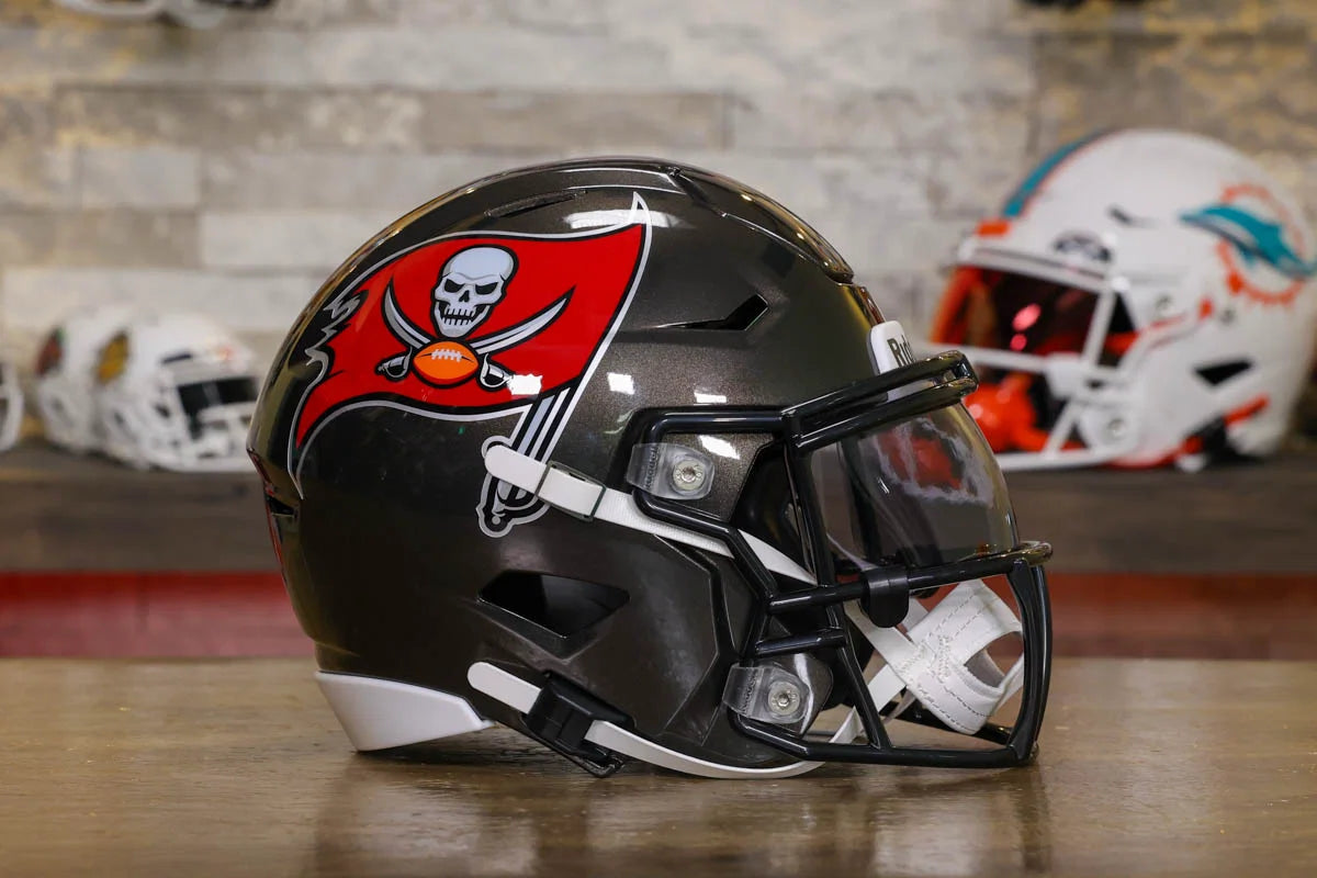 Tampa Bay Buccaneers Riddell SpeedFlex Mid-Size Helmet – Green Gridiron ...