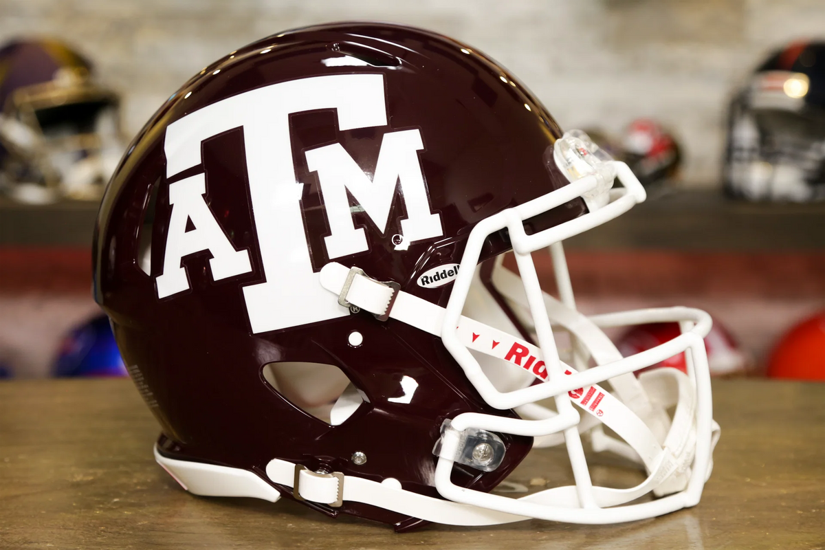 Texas A&M Aggies Riddell Speed Authentic Helmet – Green Gridiron, Inc.
